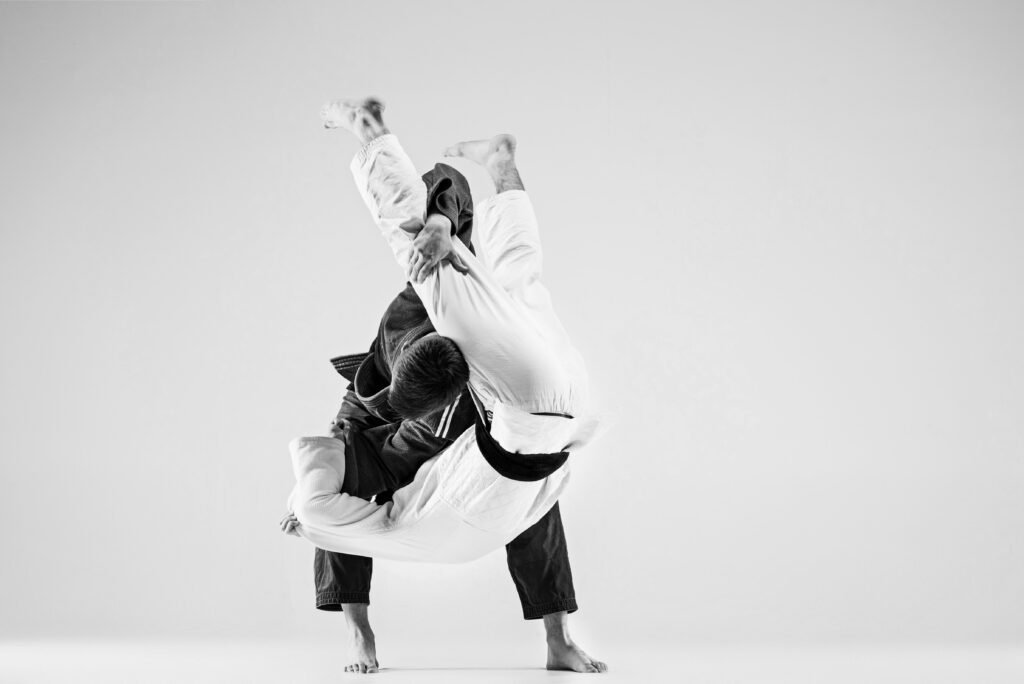 Blessures au judo - causes et traitements ᐅ CAREA Kiné sport Paris