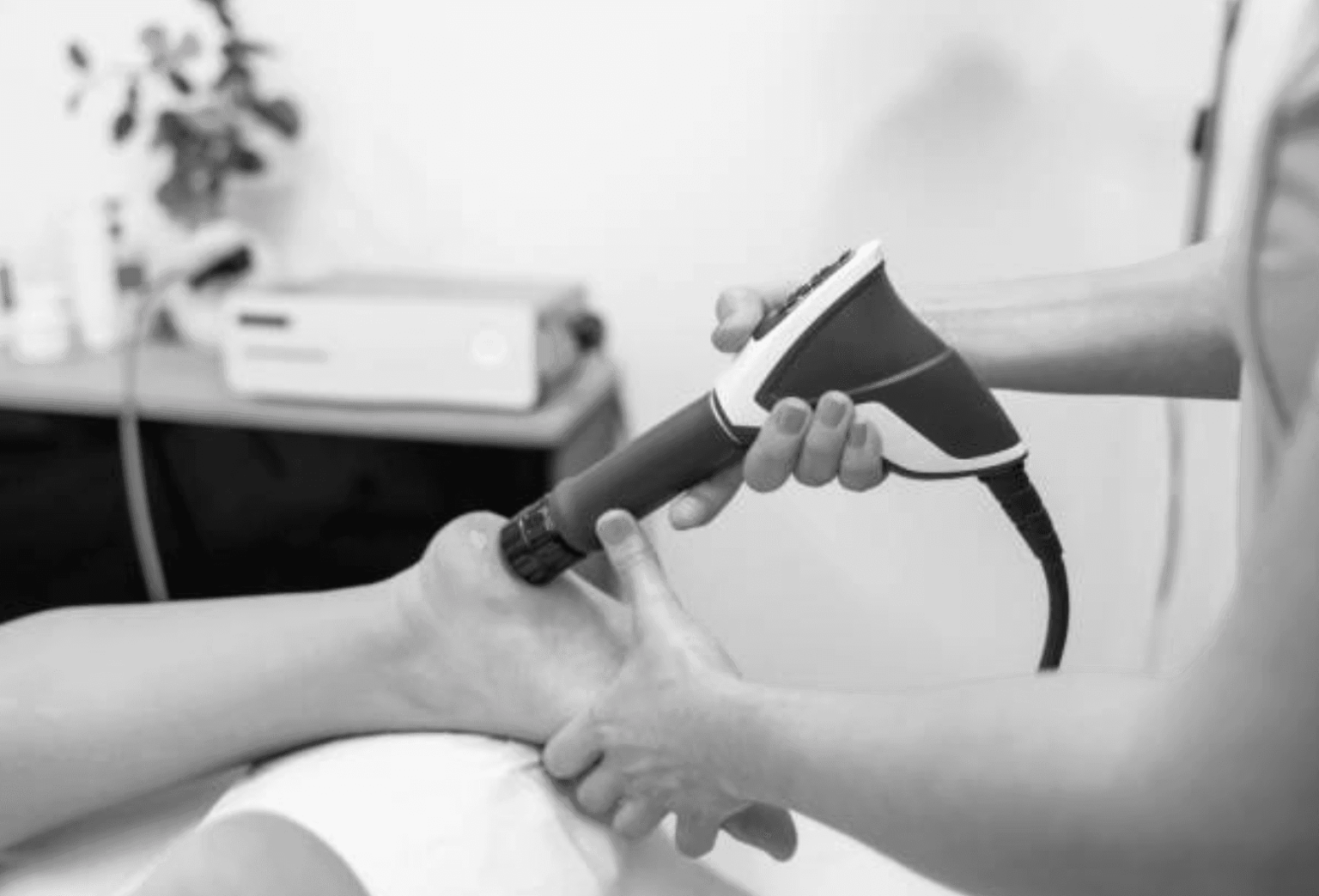 Ondes de choc épine calcanéenne ᐅ CAREA Kinésithérapie Paris