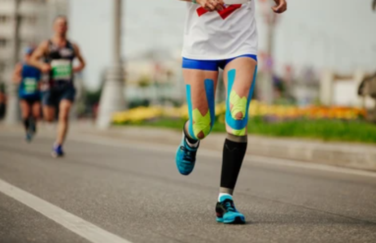 Taping genou ᐅ CAREA Kinésithérapie Paris